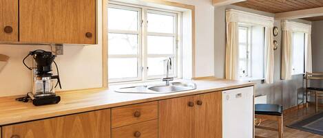 Casa | Cozinha privada | Cadeirão de bebê