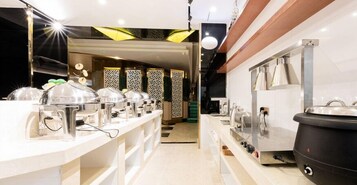 Pequeno-almoço tipo buffet diário incluído 