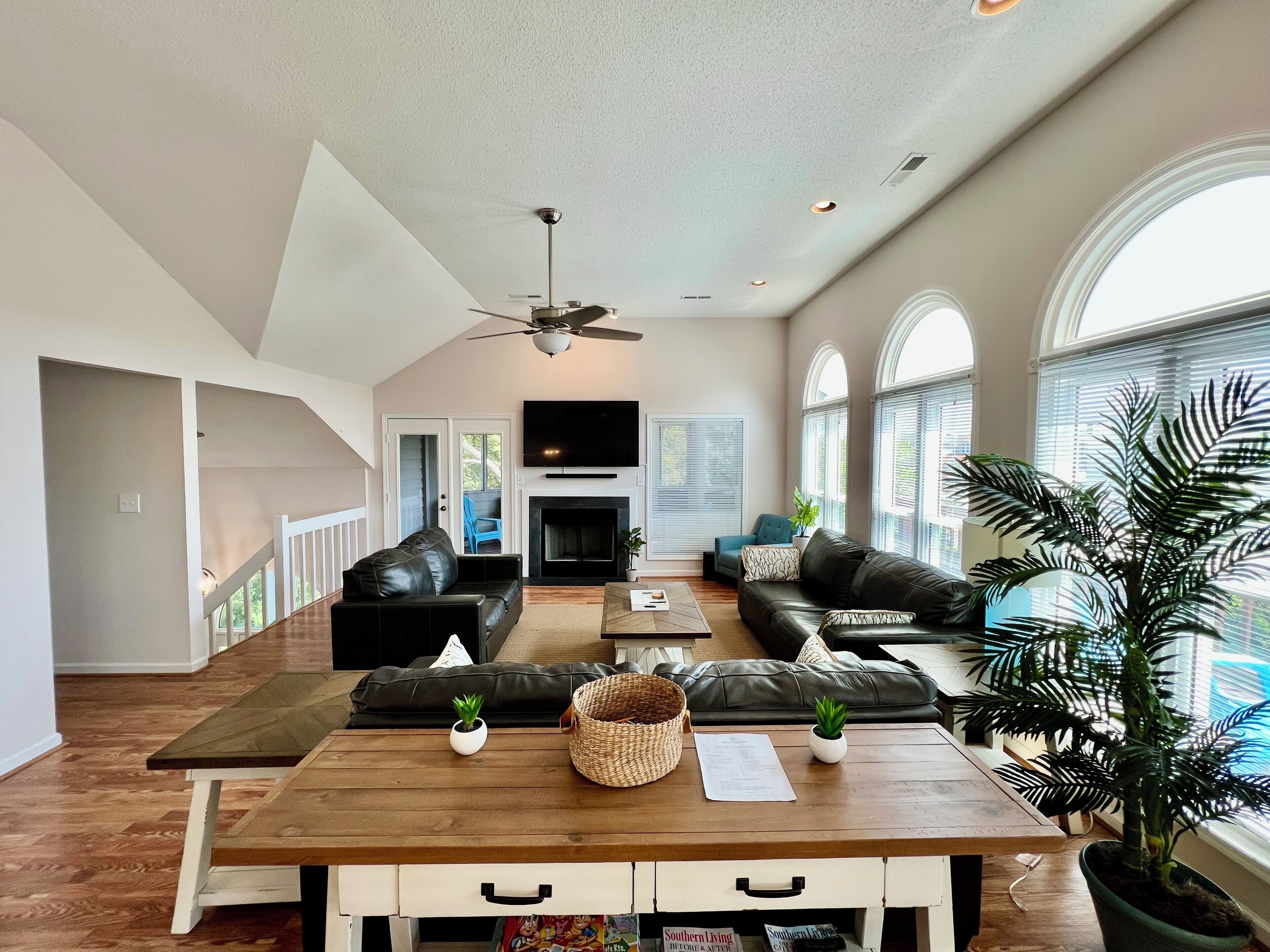 Quiet Semi-private Beach Located In An Upscale Neighborhood / Croatan - Virginia Beach, VA