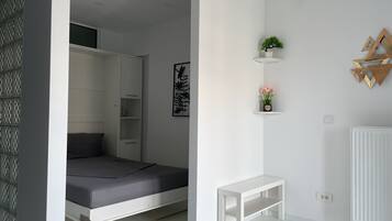 Suite-Estúdio de Luxo, não fumadores, vista para o lago | Roupa de alta qualidade, edredões de penas, camas de colchão pillowtop