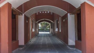 Entrada (vista interior)