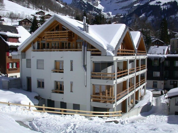 Herrliche Wohnung Für 4 Leute Mit W-lan, Tv, Balkon, Haustiere Erlaubt Und Parkplatz - Engelberg