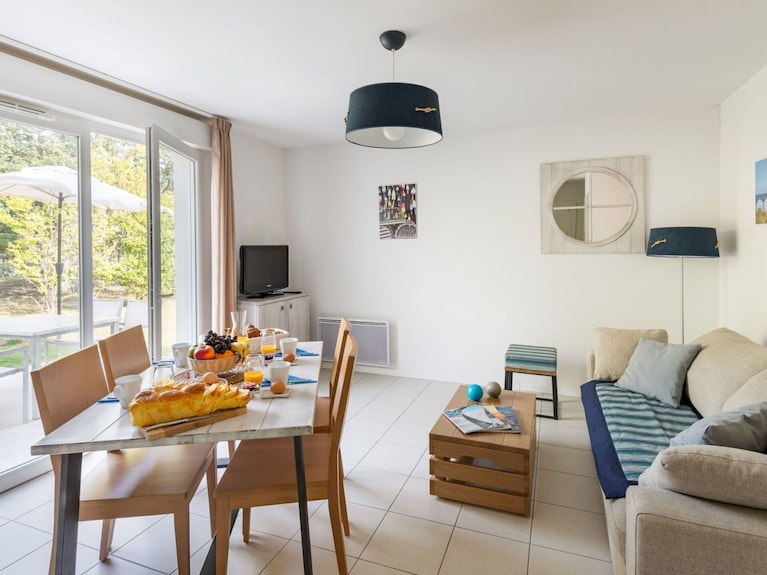 Appartement Dans Une Maison De Vacances Avec Piscine, Bain à Remous, Tv, Terrasse, Animaux Admis - Jard-sur-Mer