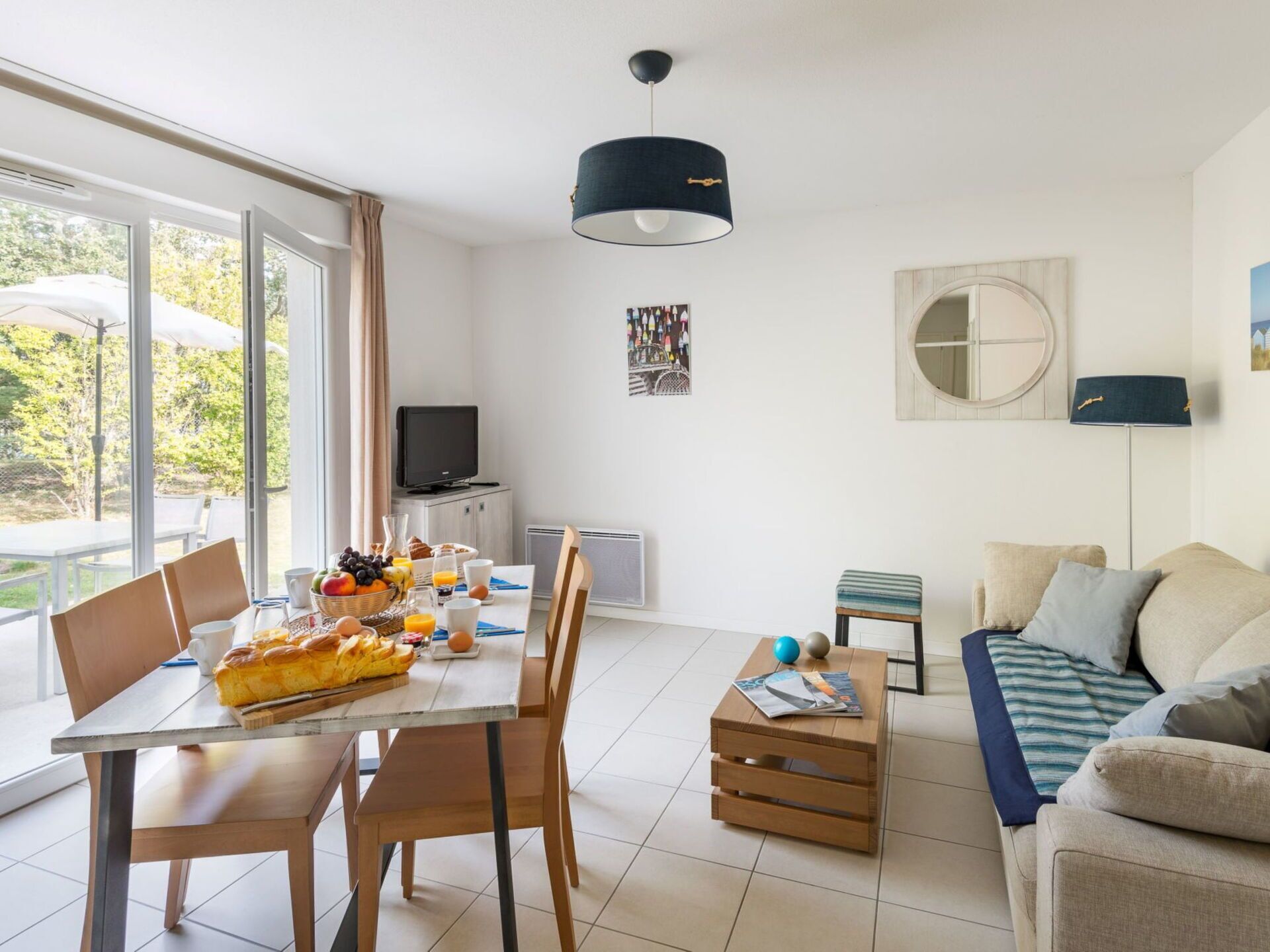 Appartement Dans Une Maison De Vacances Avec Bain à Remous, Piscine, Tv, Terrasse, Animaux Admis - Jard-sur-Mer
