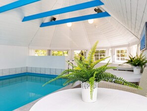 Casa | Piscina | Piscina interior, piscina exterior