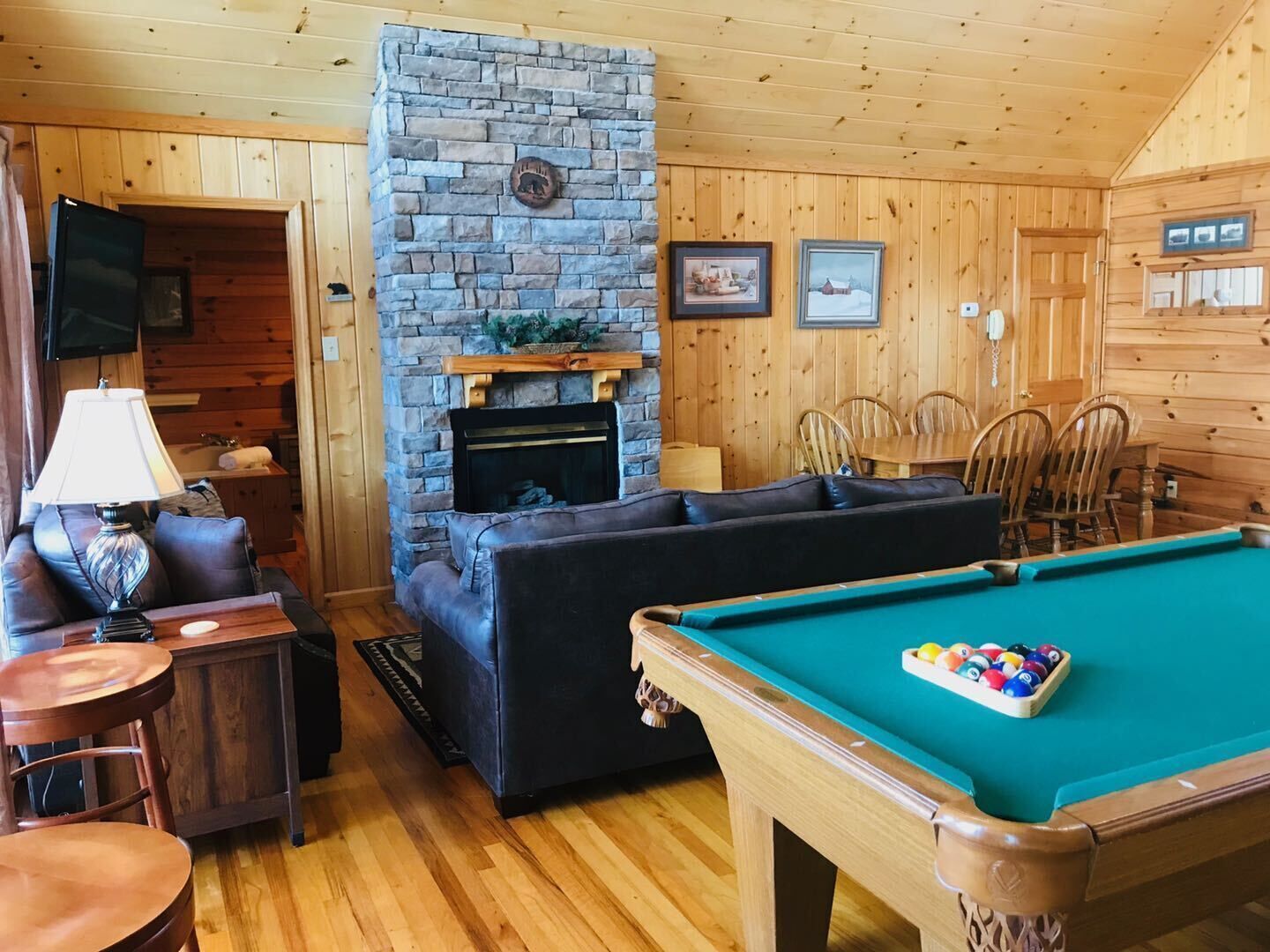 1 Mile To Dollywood ,Mountain View, 2b2bcozy Cabin 1629 - Tennessee