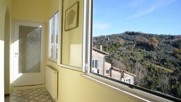 Apartamento, 2 quartos | Sacada