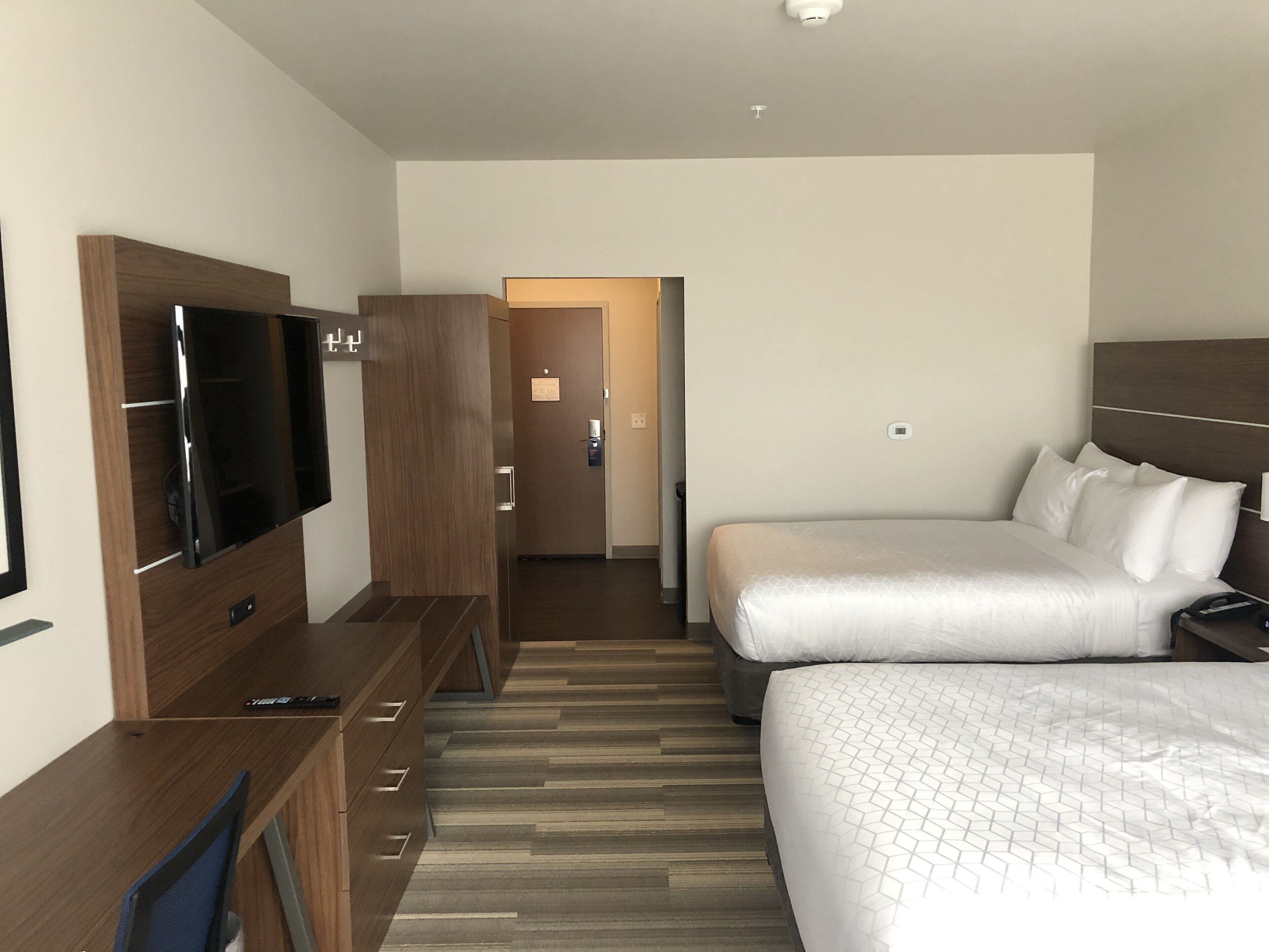 Holiday Inn Express And Suites Madison West - Middleton, an IHG Hotel ...