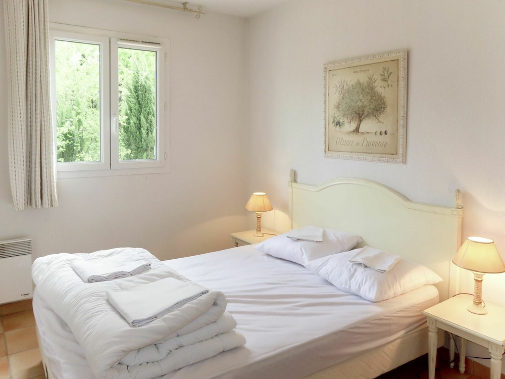 Appartement Dans Une Maison De Vacances Avec Wifi, Piscine, Climatisation, Tv, Terrasse, Parking - Montauroux