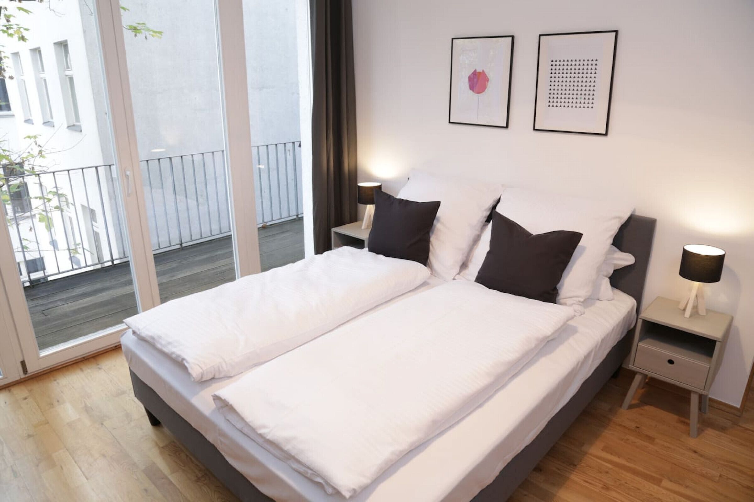 80qm Contemporary Design Apartment By Bensimon (4) - Berlin