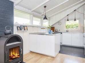 Casa | Cozinha privada | Cadeirão de bebê