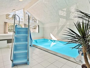 Casa | Piscina | Piscina interior, piscina exterior