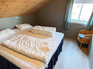 Casa | 5 quartos, individualmente mobiliados, roupa de cama