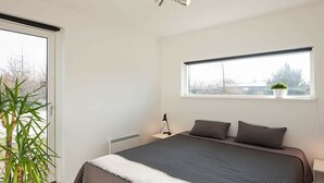 4 quartos, berços/camas para crianças 