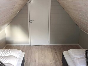 Casa | 4 quartos, com mobília individualizada 
