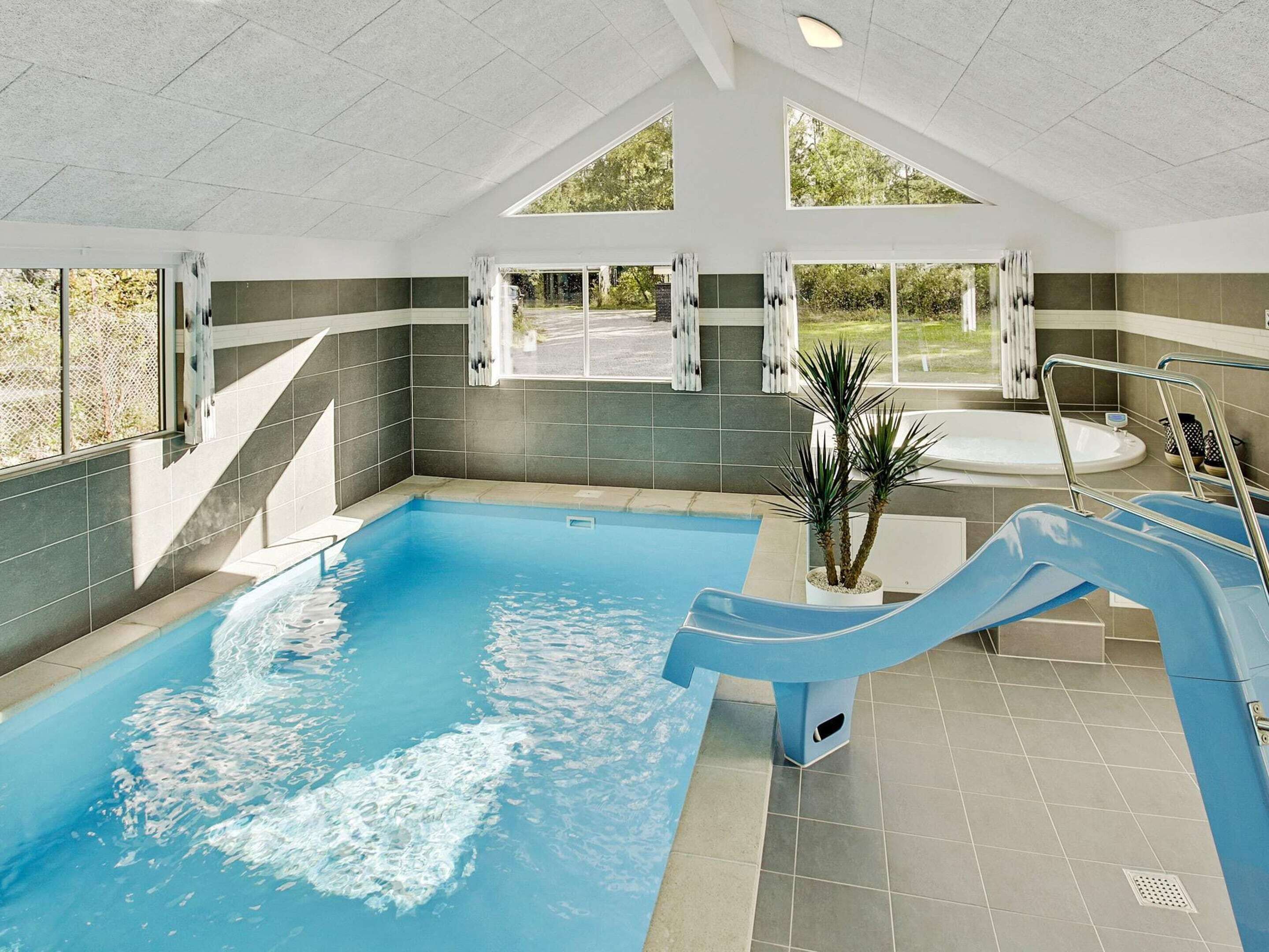 Casa | Piscina | Piscina interior, piscina exterior 