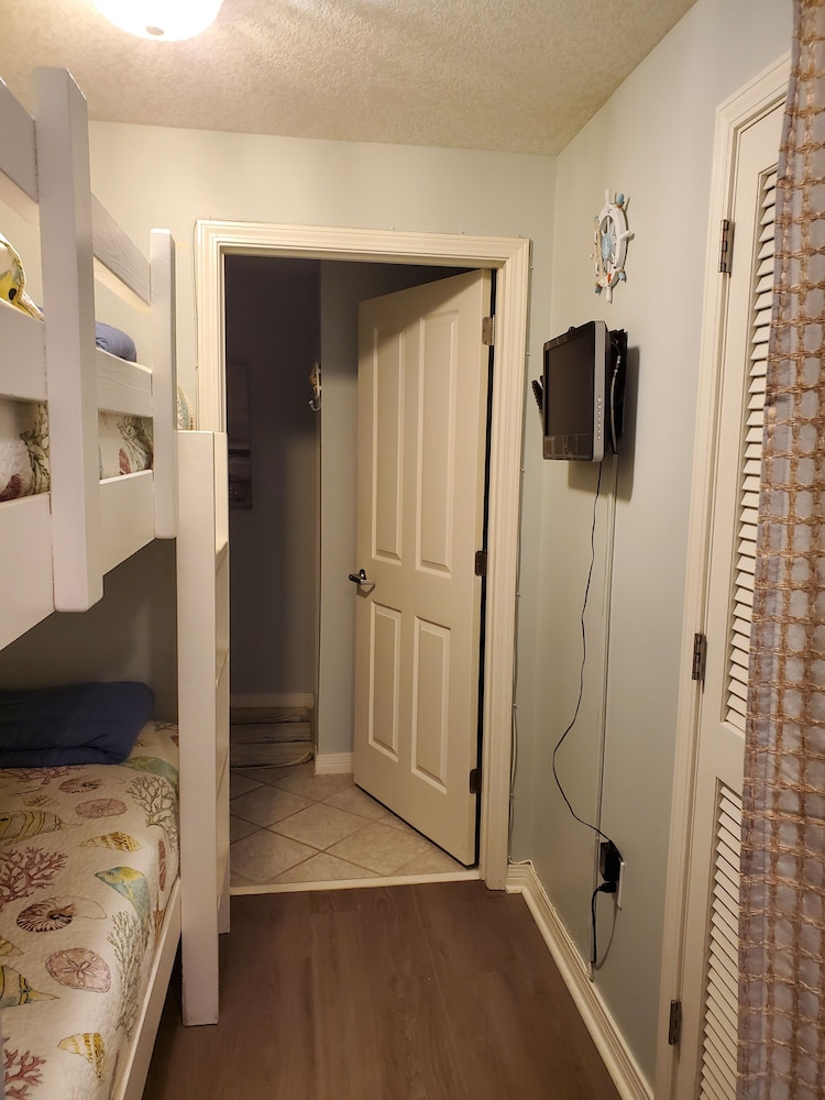 Paradise Outside Your Door. - Okaloosa Island, FL