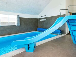 Casa | Piscina | Piscina interior, piscina exterior 