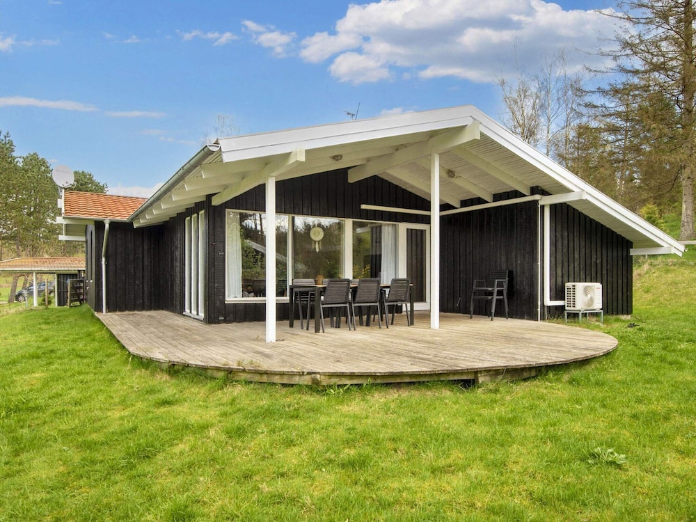 8 Person Holiday Home In Ebeltoft - Ebeltoft