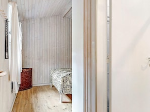 3 quartos, berços/camas para crianças 