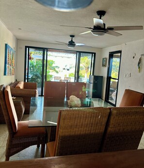 Casa, 4 quartos, fumadores, piscina privativa | Restaurantes