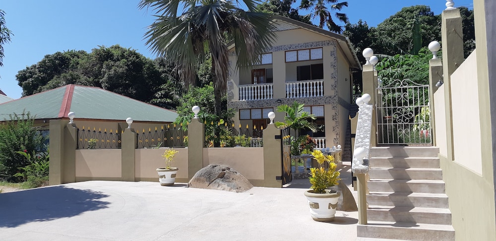 Relax And Quiet Place - Seychelles