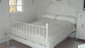 1 quarto, individualmente mobiliados