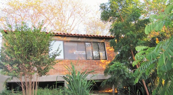 . Double Bed, Queen Size, Small Kitchen, Terrace, Wi-fi- Air Condition. Quiet - Oaxaca