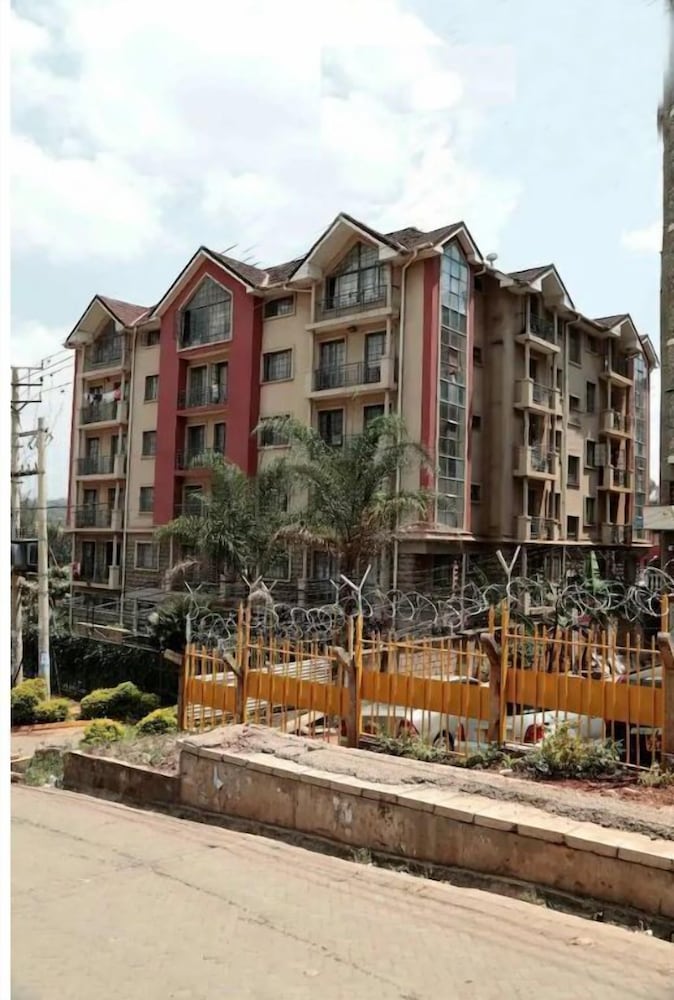 Kasri Gold @Mvuli. Cozy. Kingbed. Wifi. Furnished - Nairobi