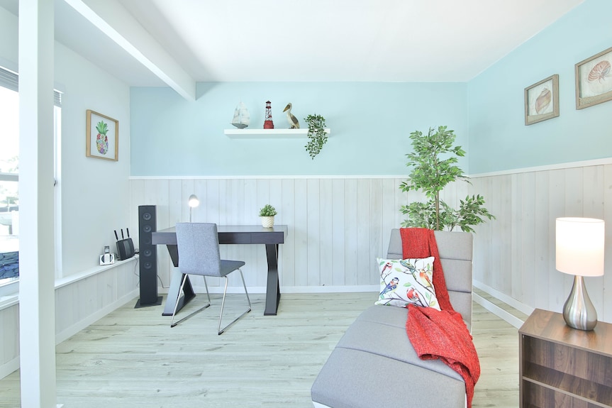 St. Lucia - 2 Bedroom/2 Bathroom, Heated Pool, 40 Ft. Boat Dock With Water Views - Bradenton, FL