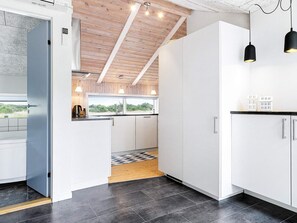 Casa | Cozinha privada | Cadeirão de bebê