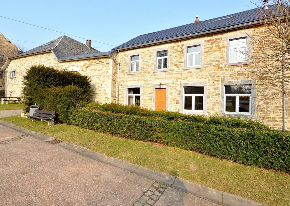 Walk Luxury Stay With Pool - Malmedy