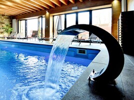 Casa | Piscina | Piscina interior, piscina exterior 