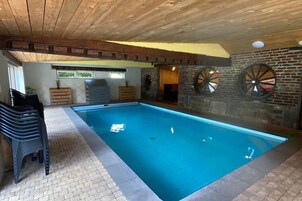 Casa | Piscina | Piscina interior, piscina exterior 