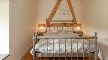 Casa | 3 quartos, com mobília individualizada, roupa de cama fornecida