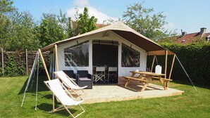 Tenda | Exterior