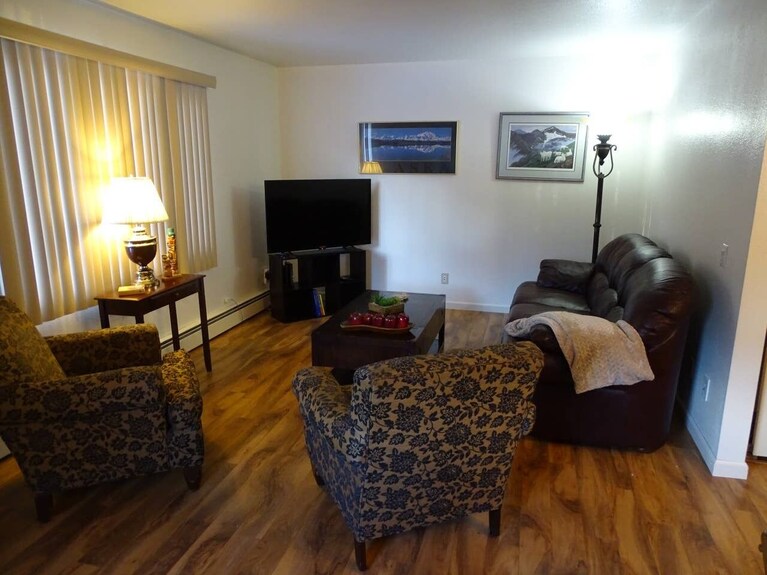 Mink Creek Chugiak 2br Apartment, Chugiak, Alaska - Anchorage