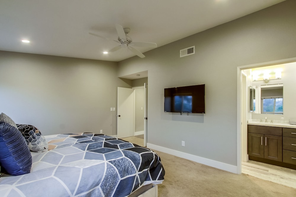 Spacious Home With Incredible Backyard Views - San Diego, CA