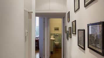 Apartamento, 2 quartos | Comodidade do quarto