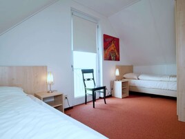 Casa | 3 quartos, individualmente mobiliados, roupa de cama