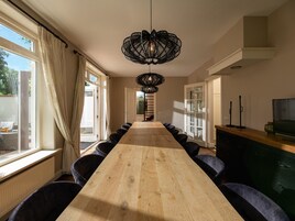 Villa | Restaurantes