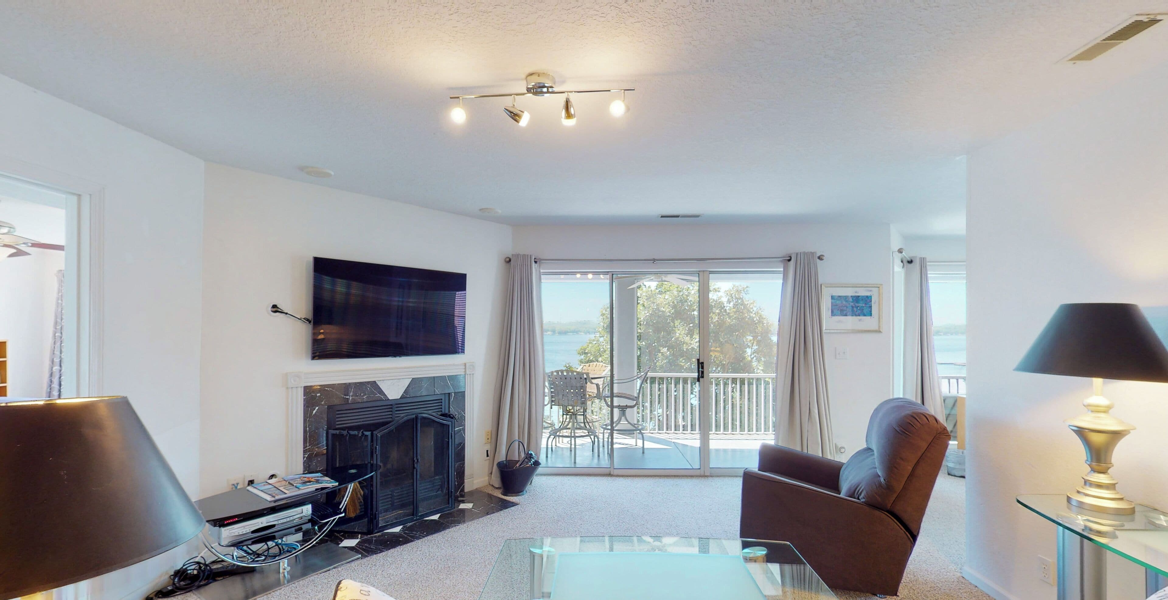 Regatta Bay 320 - Park-like Setting In Regatta Bay - Sunrise Beach, MO