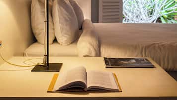 No.5 Gust Suite | Cofre no quarto, cortinas/cortinados opacos, ferro/tábua de engomar