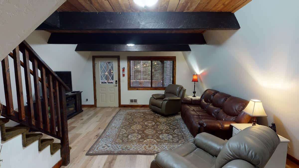 32 Mi To Ynp | Fire Pit | Creekside Cabin | 3 Br - Island Park, ID
