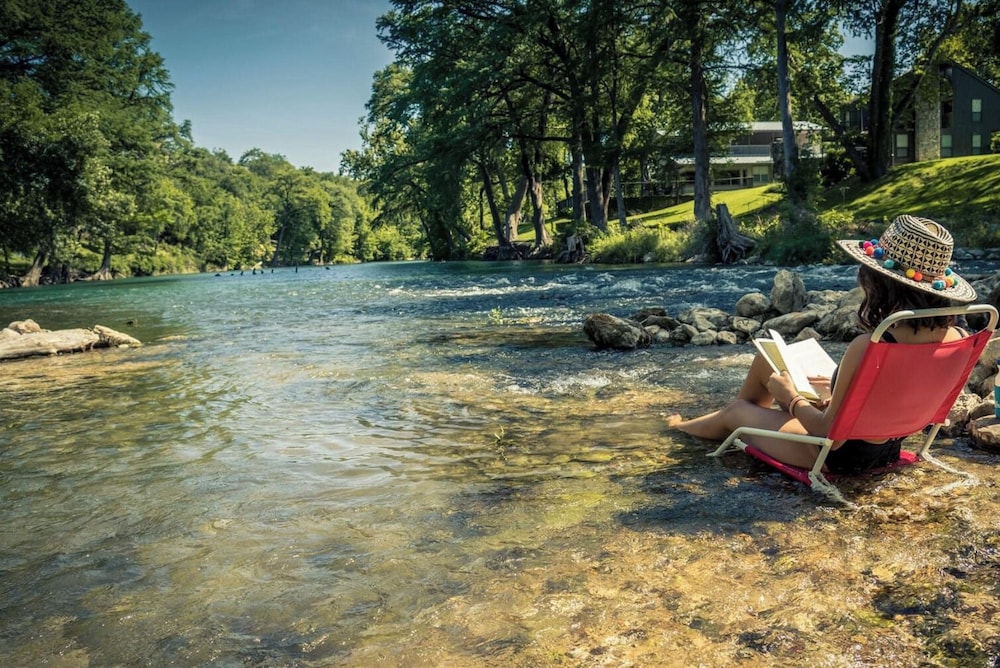Romantic Casita Walking To Gruene Historic District With Private River Access - New Braunfels, TX