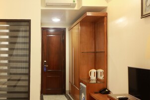 Quarto Duplo | Minibar, secretária, Wi-fi grátis 