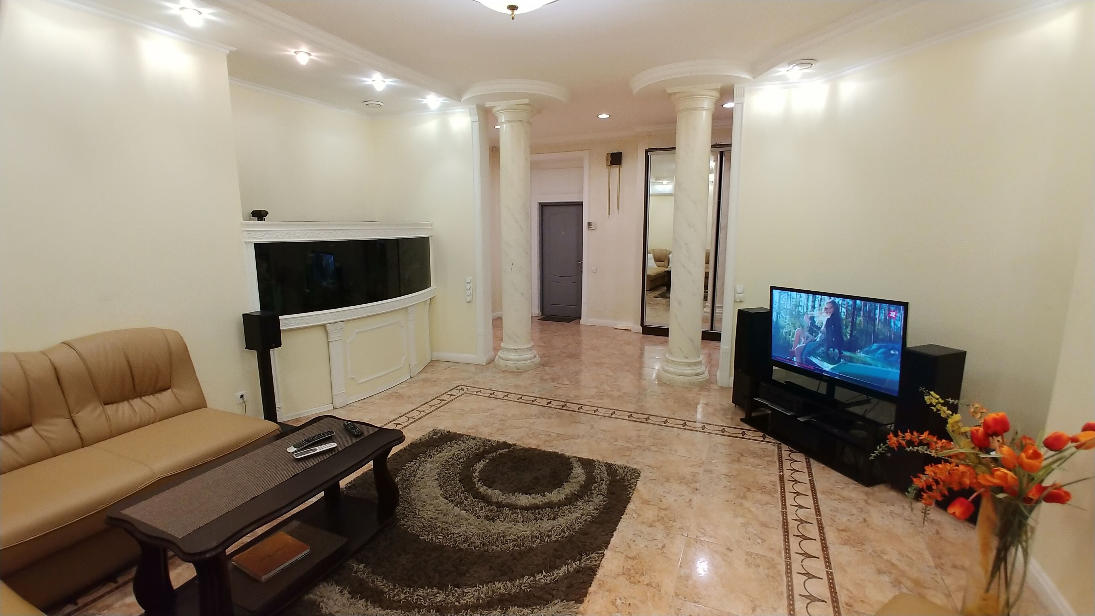 Two bedrooms. Lux. 20 Shota Rustaveli str. - 3001 | Roupa de alta qualidade, ferro/tábua de engomar, Wi-fi grátis 