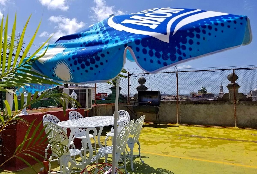 Casa La Muralla 358 - Havana