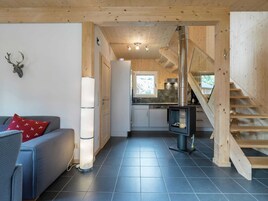 Chalé | Cozinha privada | Uma cadeira de bebé 