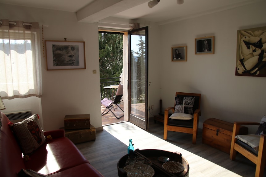 Small Quiet House Surrounded By Olive Trees Between Sea And Mountains - Cap-d'Ail